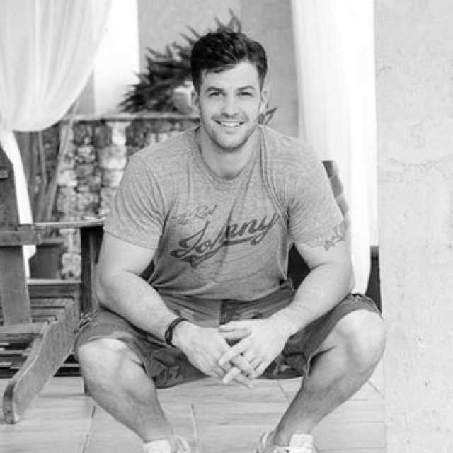 Johnny Bananas Vevmo